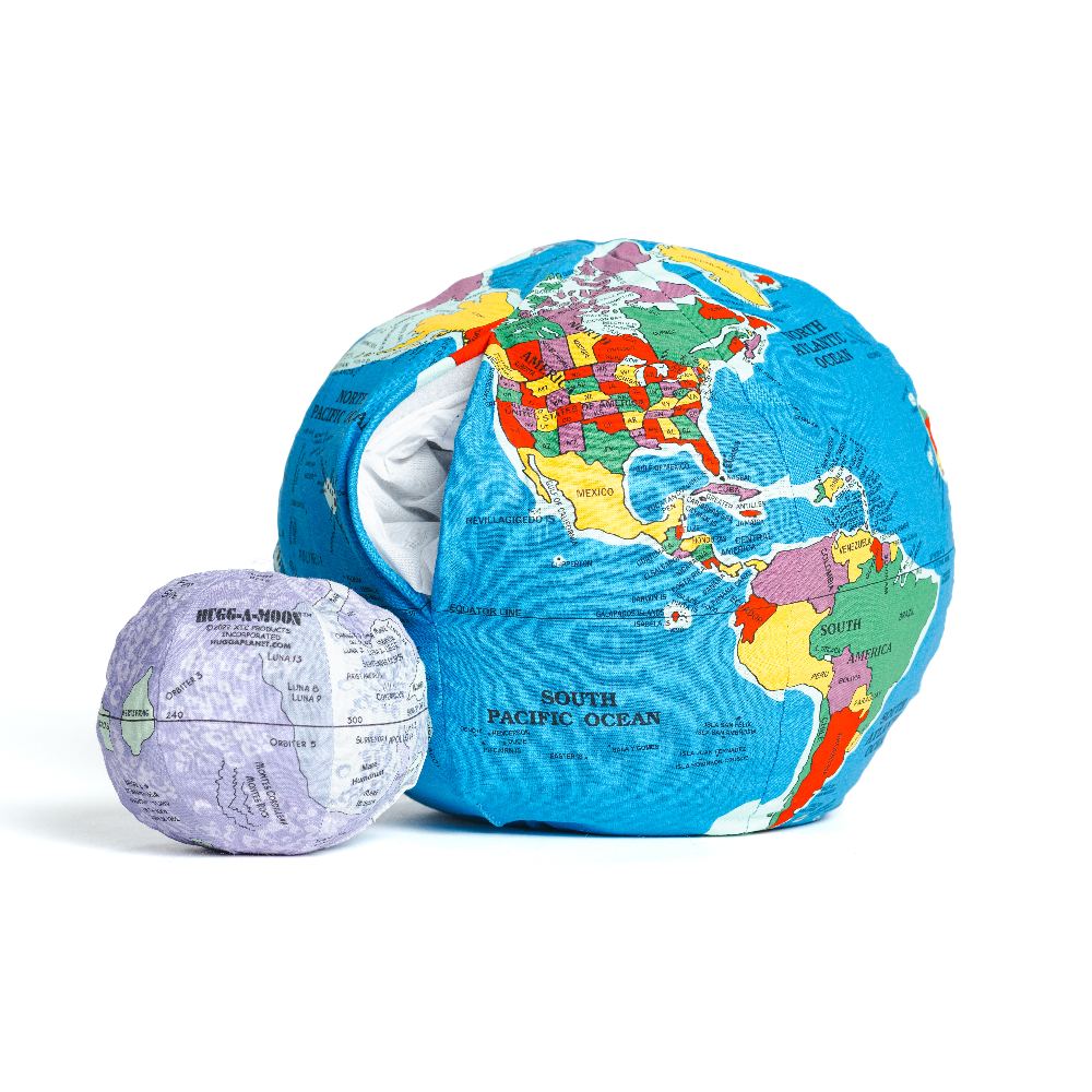 Pocket Earth with Moon HUGG-A-PLANET – Hugg A Planet®